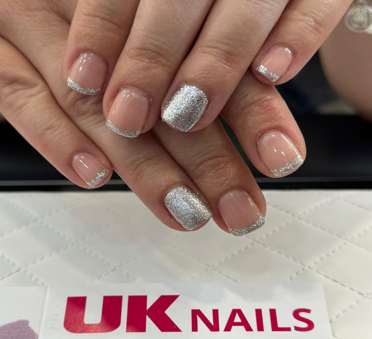 UK NAILS SALONS